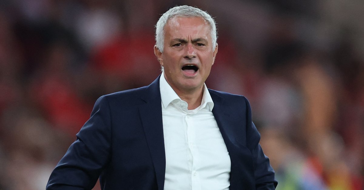 Wyzywali Jose Mourinho, ich klub spotkały niemałe konsekwencje ...