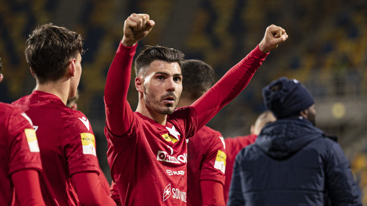 Wisła Kraków niczym Atletico i Real. Hiszpanie zachwyceni - Przegląd Sportowy