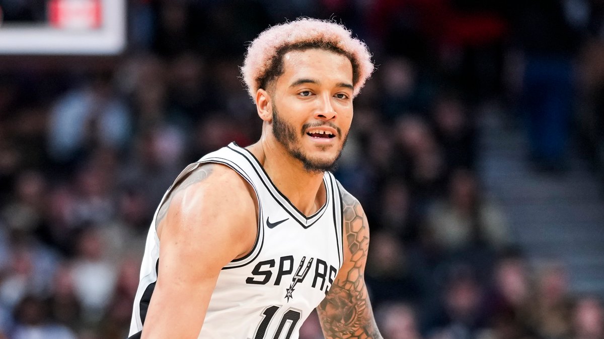 Liga NBA: dwa punkty Jeremy'ego Sochana w wygranym meczu Spurs ...