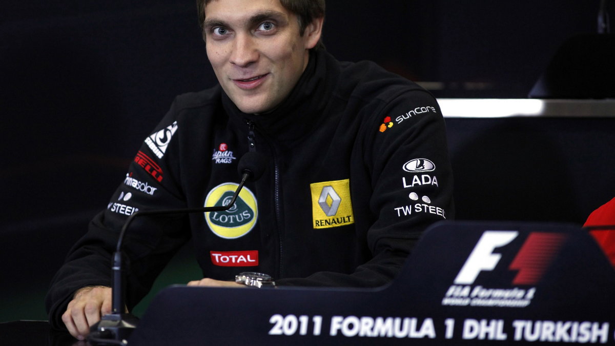 Kierowcy Renault: to była typowa angielska pogoda - Przegląd Sportowy Onet