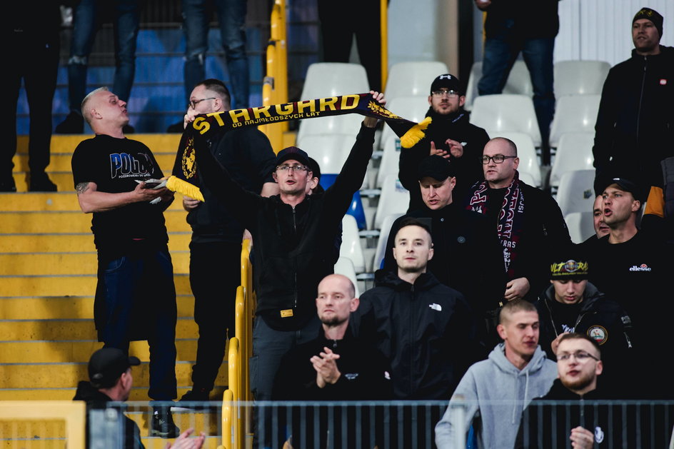 Wyjazd kibiców Pogoni na mecz do Mielca trwał 26 godzin. Byliśmy tam ...