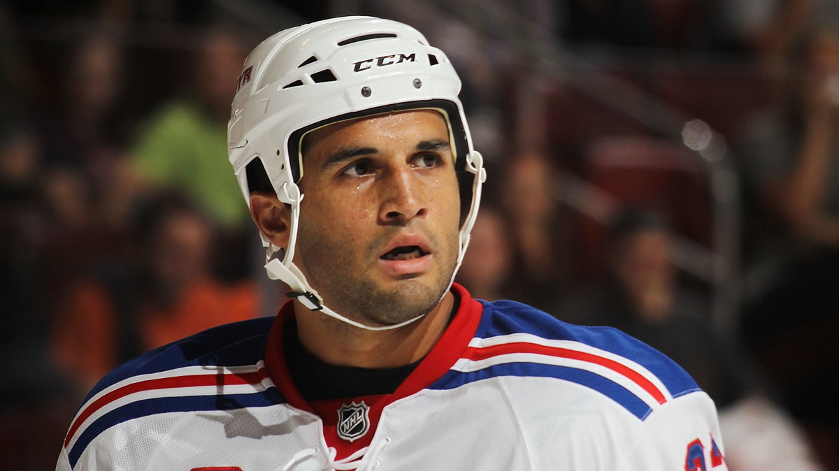 Hokeista przejechał łyżwą po twarzy kolegi - Przegląd Sportowy Onet