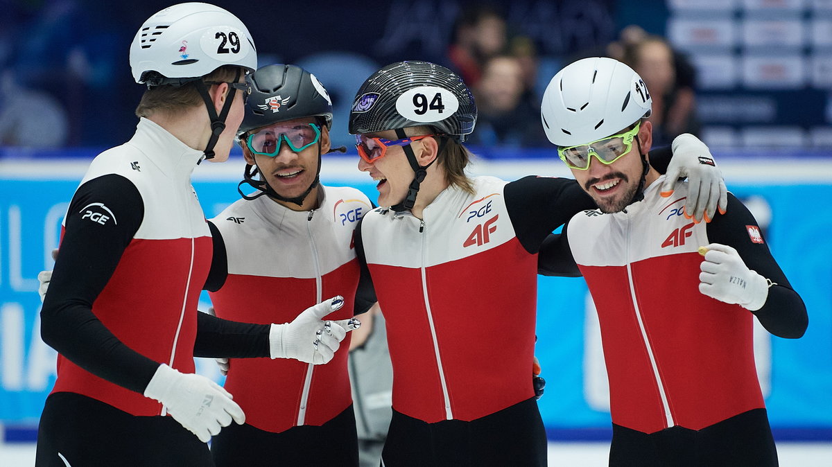 Brązowy medal Polaków w sztafecie w short tracku! Wielki sukces Biało ...