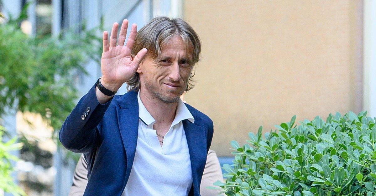 Oficjalnie: Luka Modrić zaprezentowany w nowym klubie! Hit lata! - Przegląd Sportowy Onet