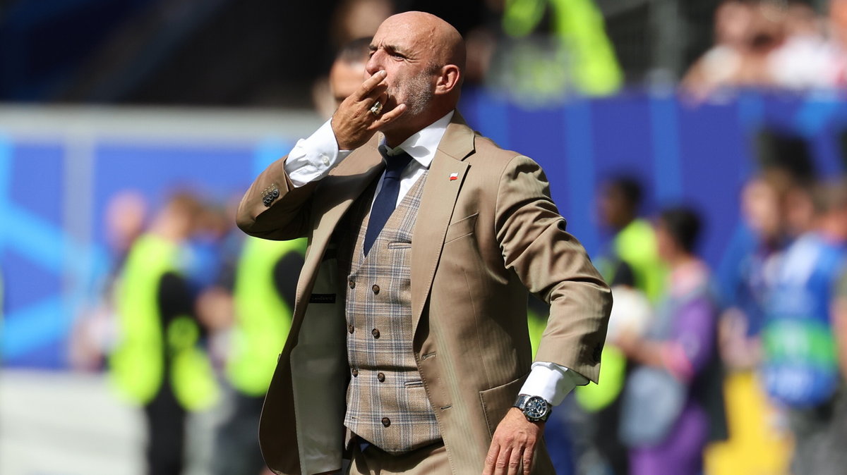 Stylowy Michał Probierz na meczu Polska — Holandia. Fala komentarzy ...