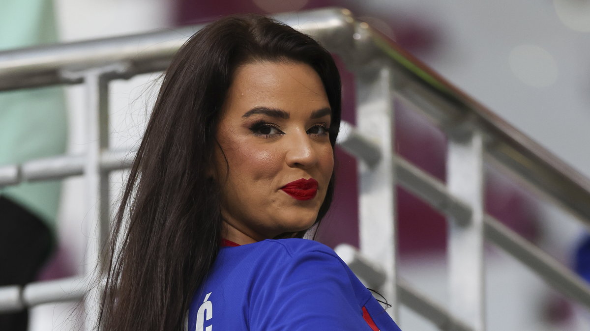 Ivana Knoll nie zwalnia tempa. Nie daje o sobie zapomnieć - Przegląd ...