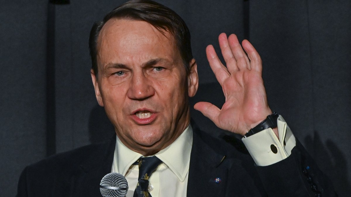 Radosław Sikorski wywołał burzę. Mistrz świata nie wytrzymał. Oto ...