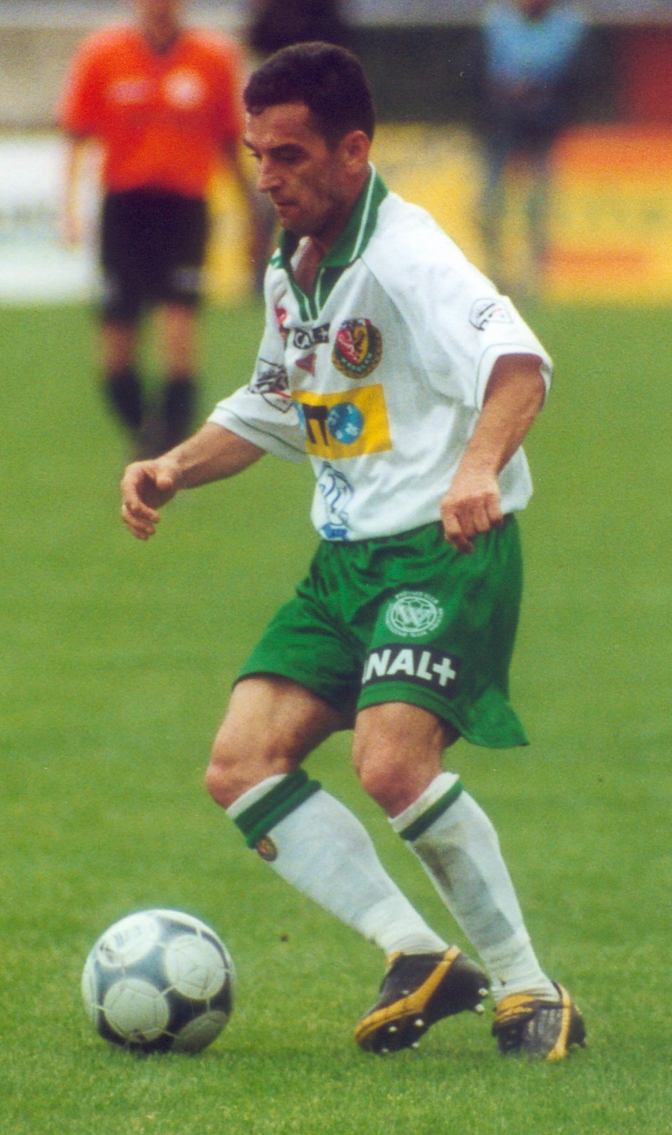 "Generał" jeździ taksówkami po Warszawie za darmo. Jego wąs znał każdy ...