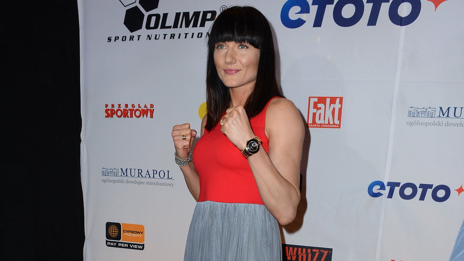 Ewa Brodnicka na konferencji prasowej Polsat Boxing Night - Przegląd ...