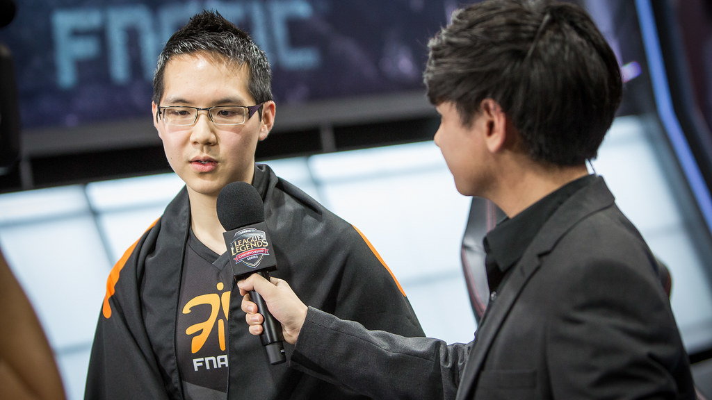 YellowStar wraca do gry! Legendarny wspierający znów będzie występował ...