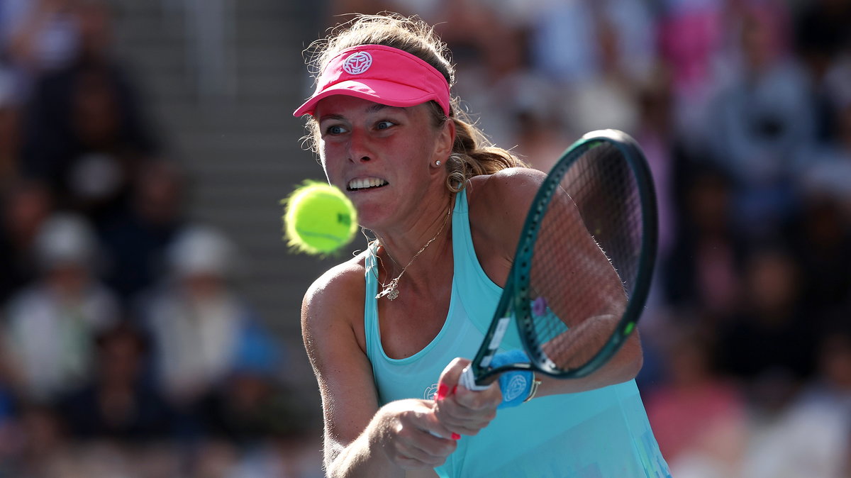 Fręch na korcie zaczęła mówić po polsku. Zwróciła się do kibiców po ...