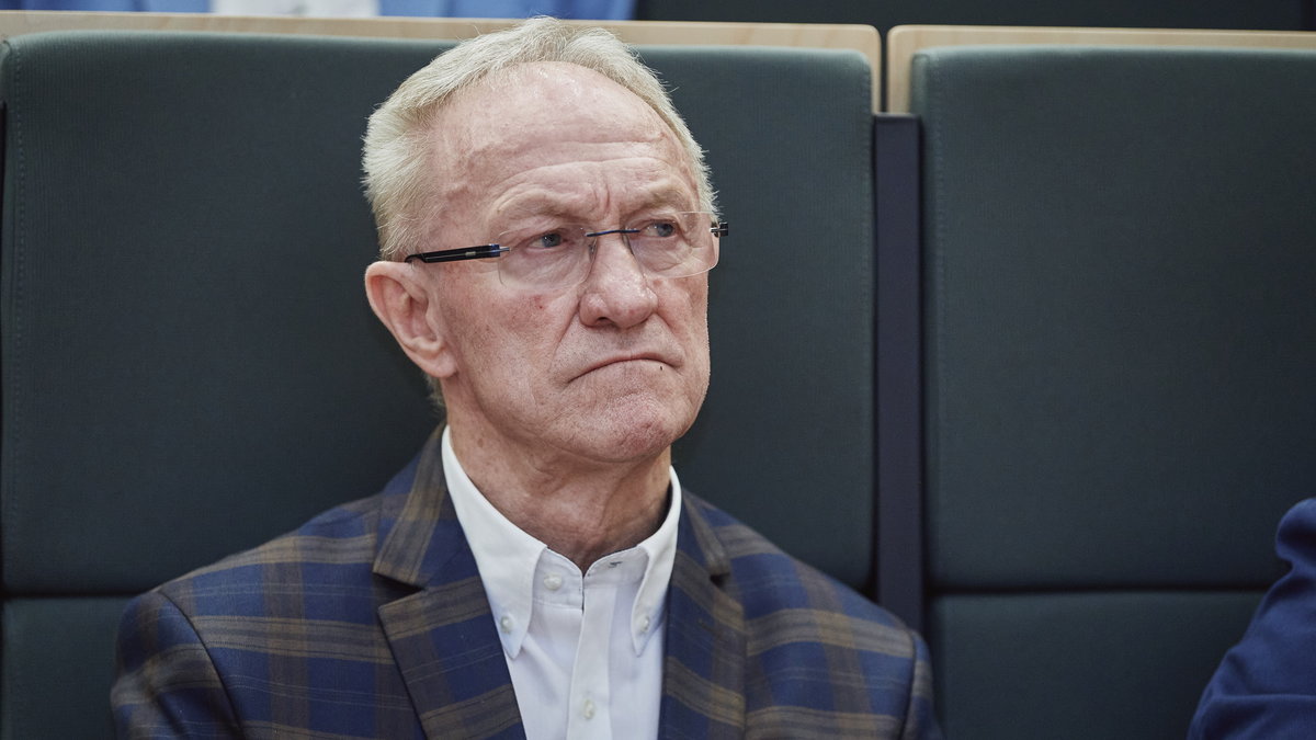 Franciszek Smuda porównał kadrę swoją i Fernando Santosa. "Nie mogłem ...