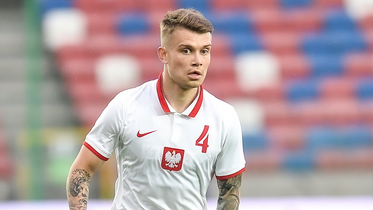 Lider ligi holenderskiej walczy o Polaka. Mógłby od razu trafić do ...