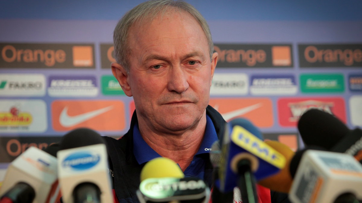 Smuda: na pewno jest jeden, który chciałby wziąć kadrę przed Euro i ...