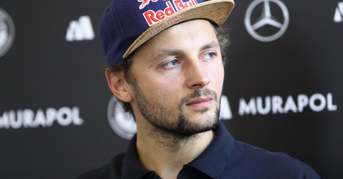 Andrzej Bargiel rozpoczął atak szczytowy na Mount Everest. "Trzymajcie ...