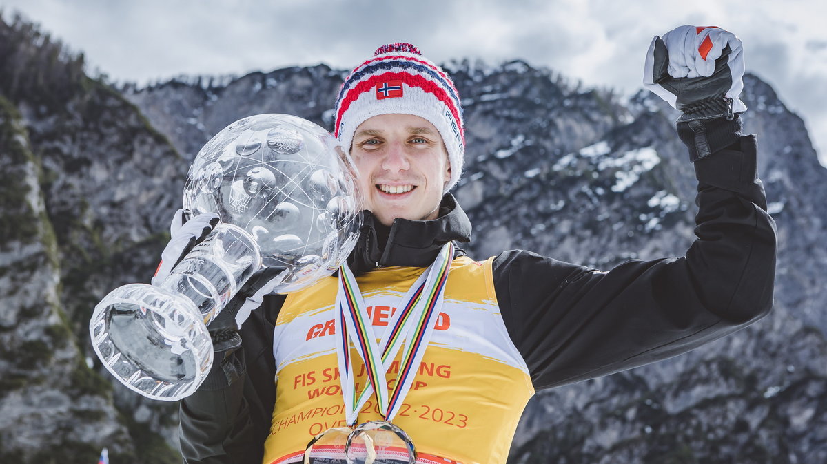 Co za gest! Halvor Egner Granerud odda Kryształową Kulę - Przegląd Sportowy