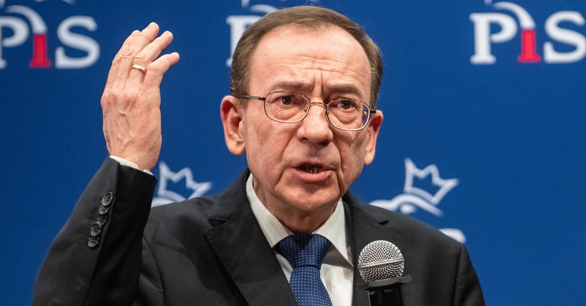 Mariusz Kamiński ich "zamknął". A teraz drwią. "Matrix się uwziął ...