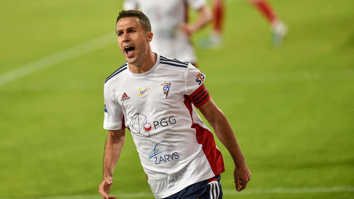 Piłka nożna. Igor Angulo strzela seryjnie gole w Indiach. Ile? W jakim ...