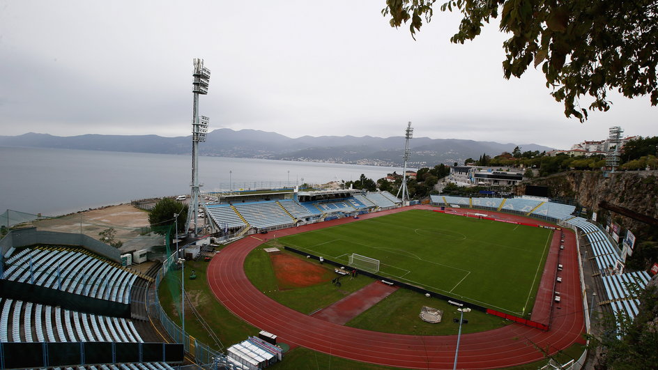 10 niesamowitych stadionów, które każdy kibic chciałby zobaczyć na własne oczy - Przegląd ...