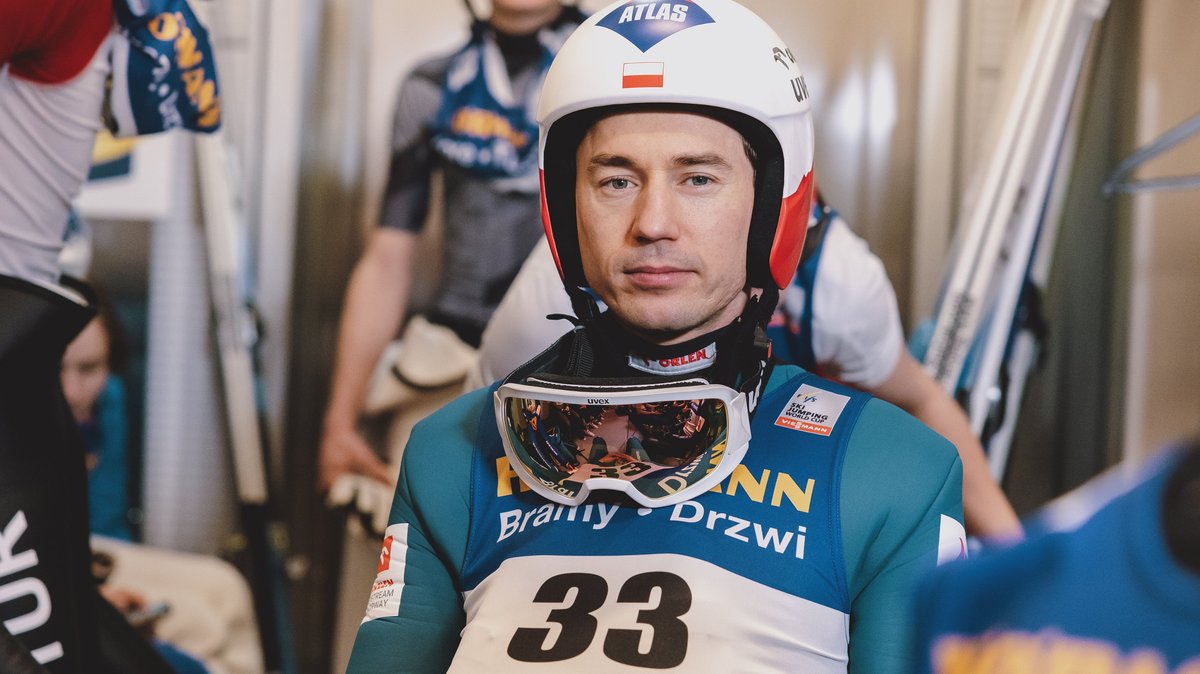 Niepokojące zachowanie Kamila Stocha w Ruce. To nie powinno tak ...