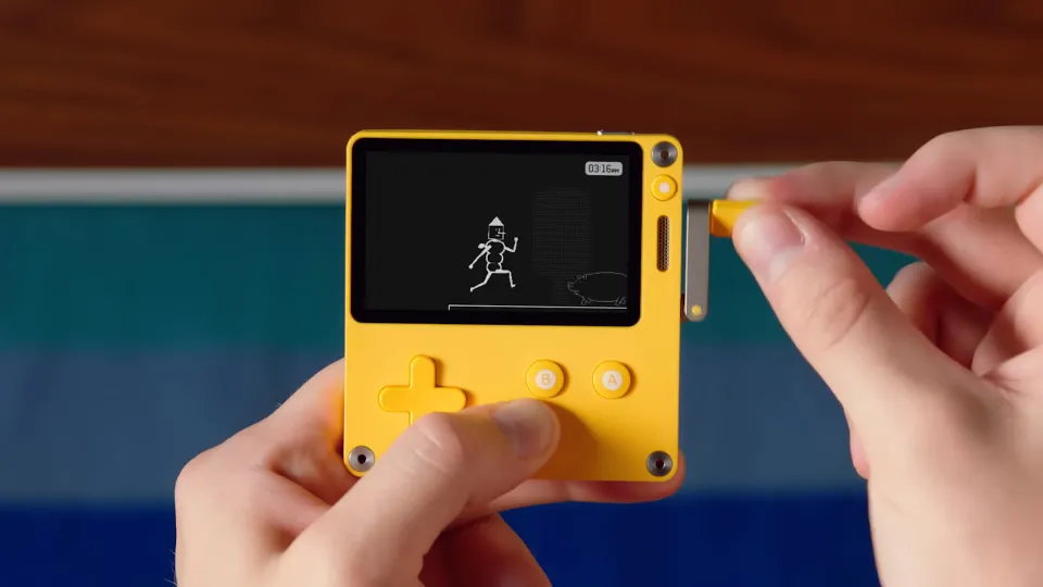 Ta konsola to nowoczesny Game Boy, a wszystkie jej gry kosztują grosze ...