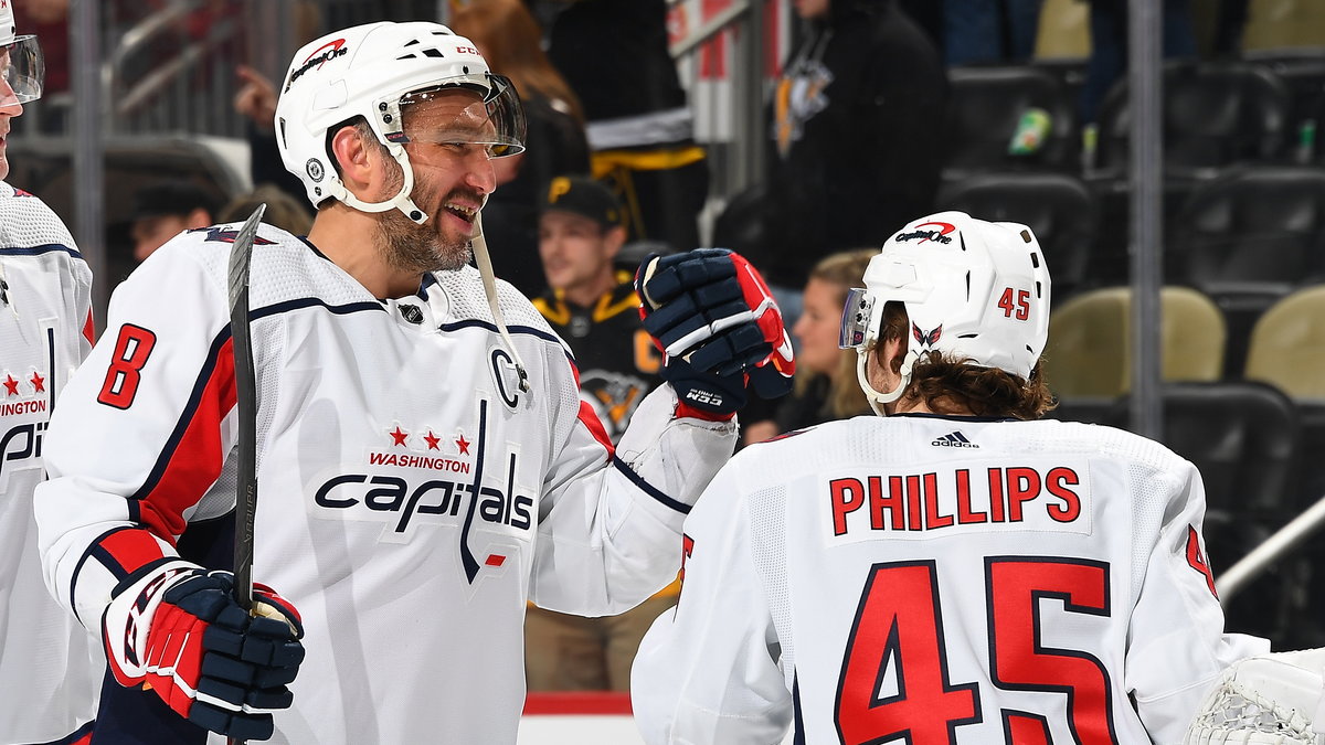 Aleksander Owieczkin goni Wayne'a Gretzky'ego. Decydujący gol - Przegląd Sportowy Onet