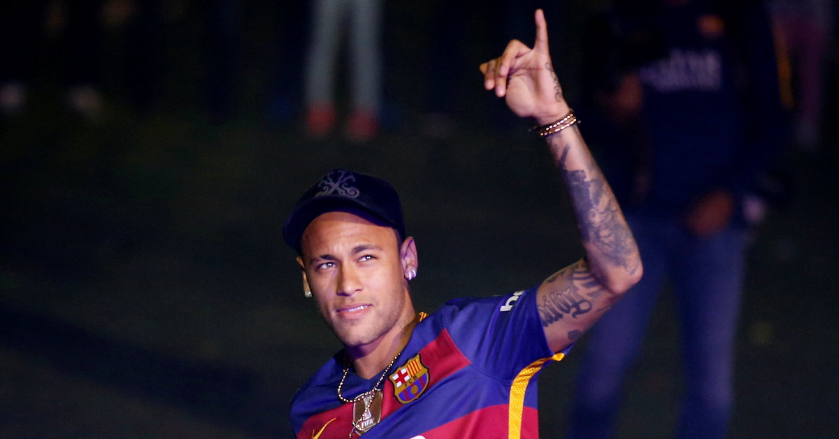 Neymar wypoczywa w luksusach; Rubio pokazała pośladki. Flesz sportowy ...