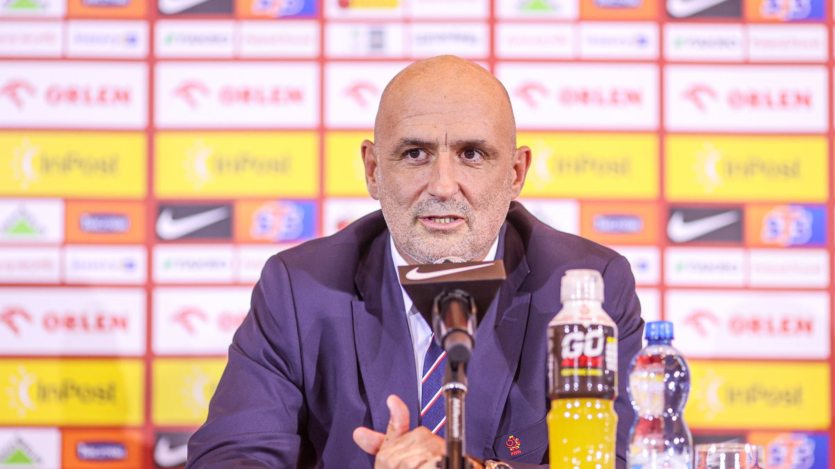 Michał Probierz aż się roześmiał po tym pytaniu. "Broń Boże ...