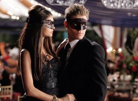 Jak według Ciebie powinien wyglądać szkolny bal maskowy ? - Zapytaj ...